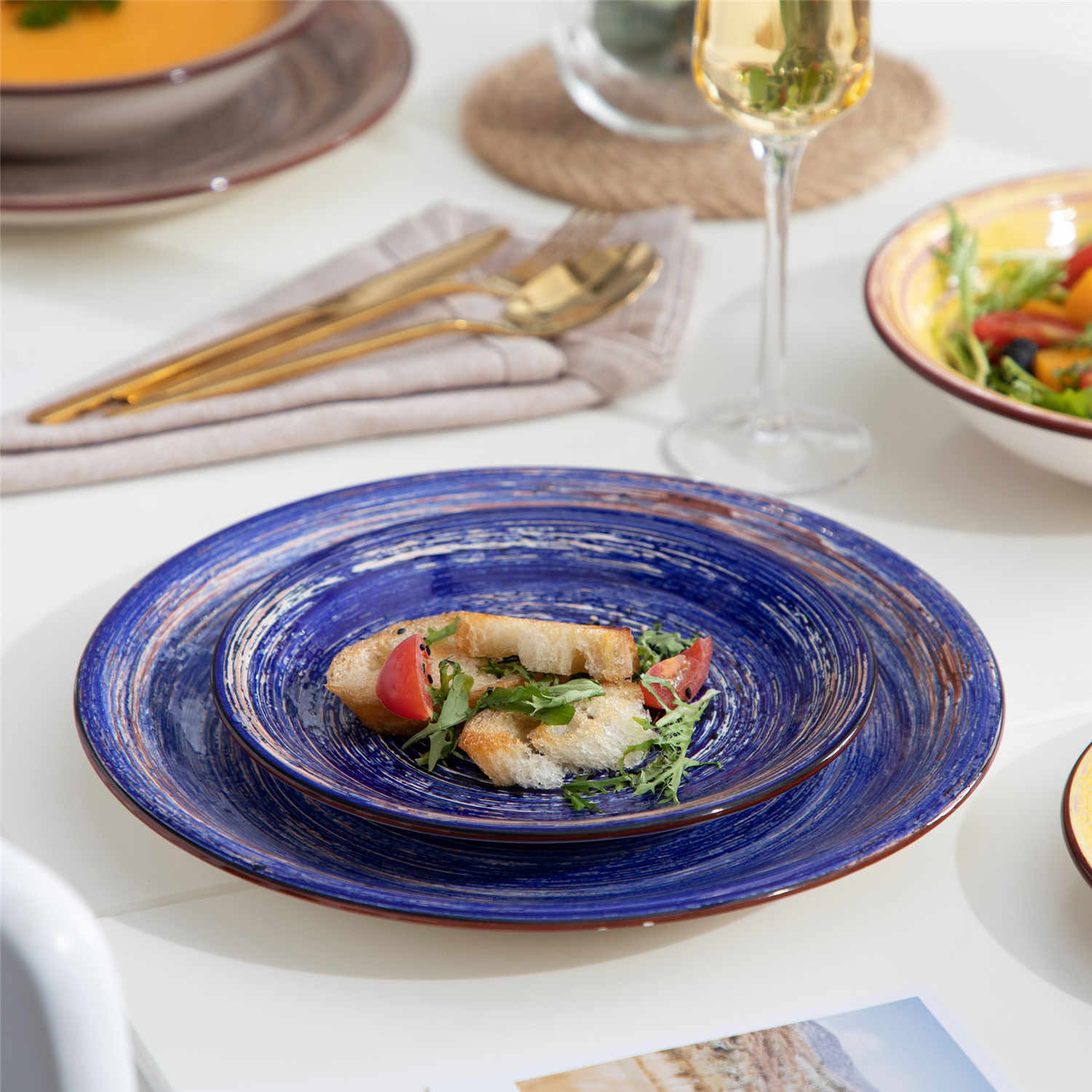 Revive Your Dining Experience with Timeless Vintage Dinnerware Sets