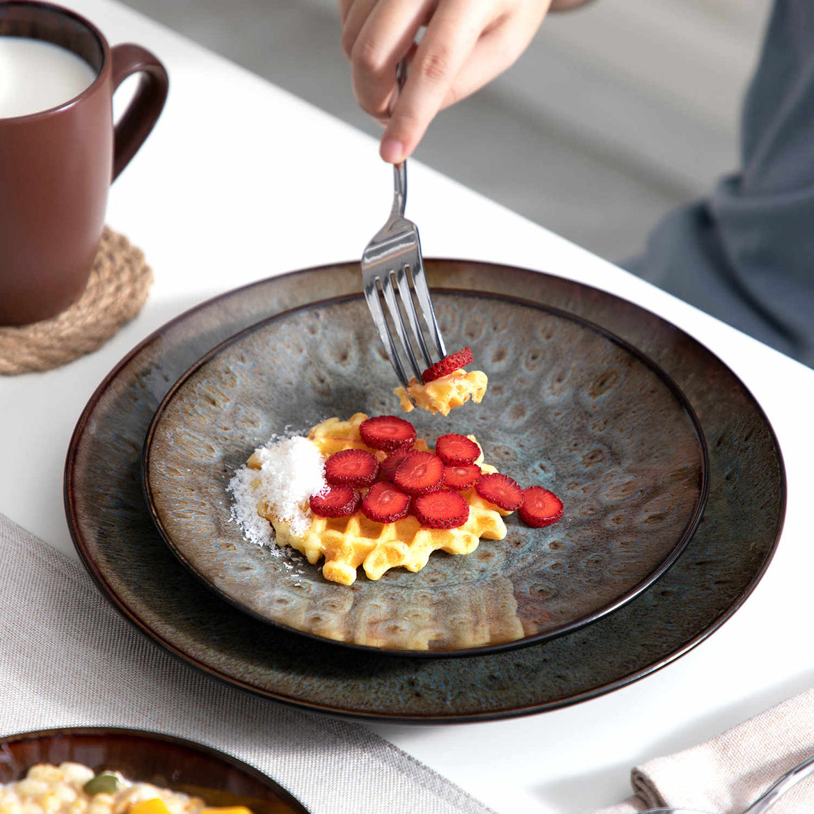Stylish Bubble Dinnerware | Sets & Plates & Cereal Bowls & Mugs