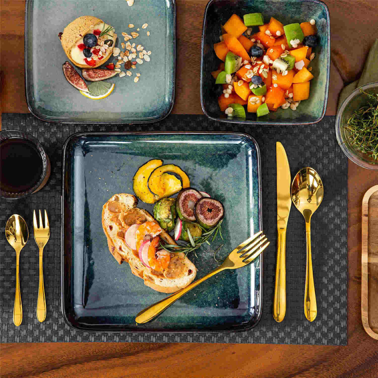 Porcelain vs Stoneware: A Guide to Choosing Perfect Dinnerware – Vancasso